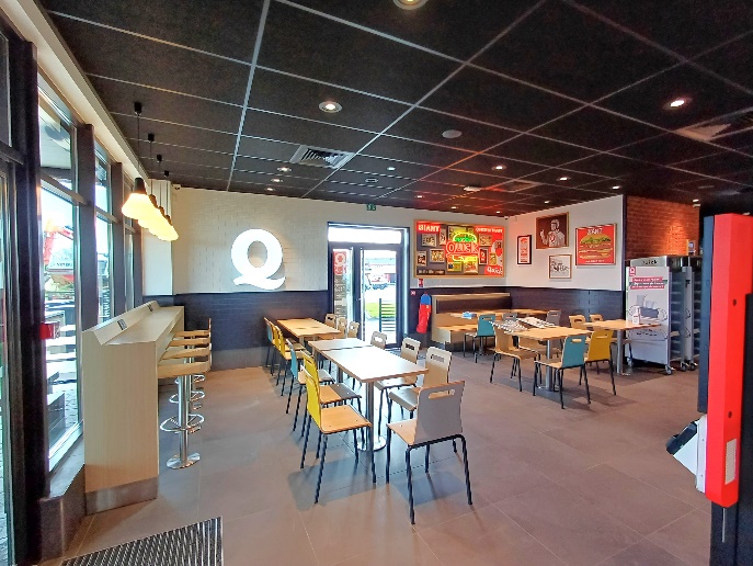 Le nouveau restaurant Quick ouvre au Mans Nord, géré par Messan Matte ... Le nouveau restaurant Quick ouvre au Mans Nord, géré par Messan Matte ...